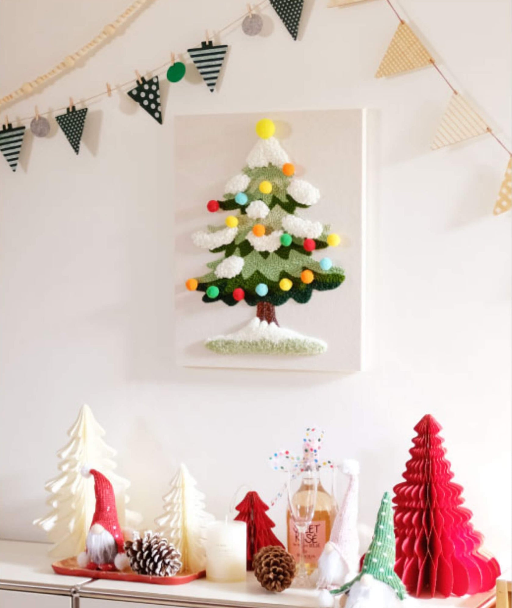 Festive Christmas Tree Punch Needle Kit | Paint With Yarn